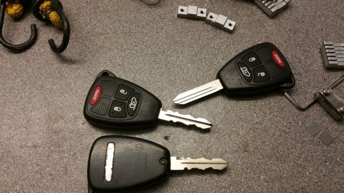 Defu 368A vertical key machine makes double sided flat keys perfectly ...