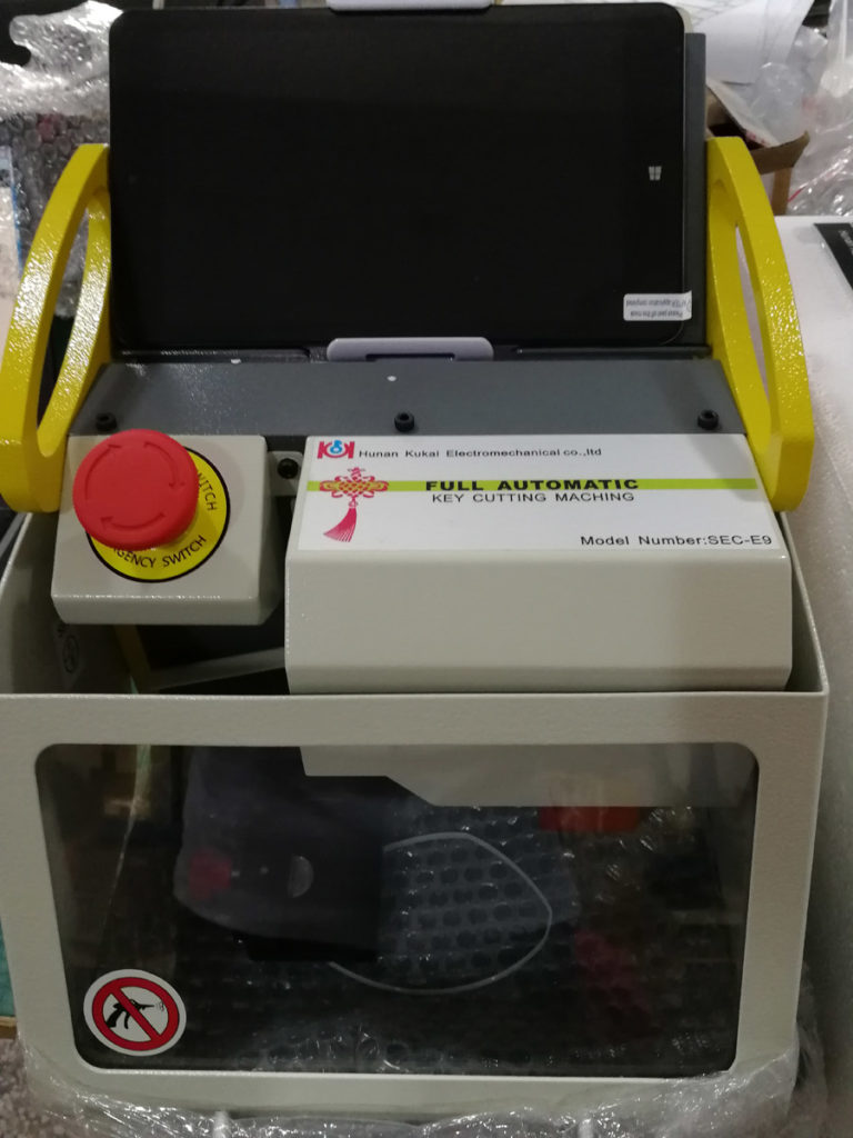 SEC-E9 key cutting machine, what can it do? – UOBDII Official Blog